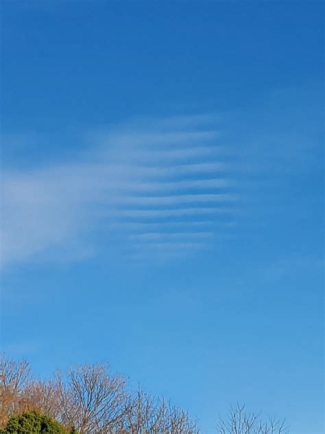 Can Anyone Explain This Odd Cloud I Spotted R Clouds