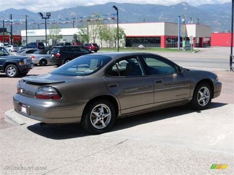 2003 Dark Bronzemist Metallic Pontiac Grand Prix Se Sedan 94175823