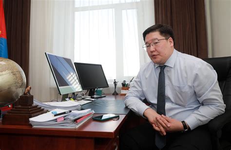 ЗГХЭГ ын Тэргүүн дэд дарга Б Солонгоо Ерөнхий сайдын зөвлөх боллоо