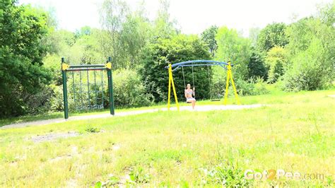 Elena Bank Spielplatz Eporner