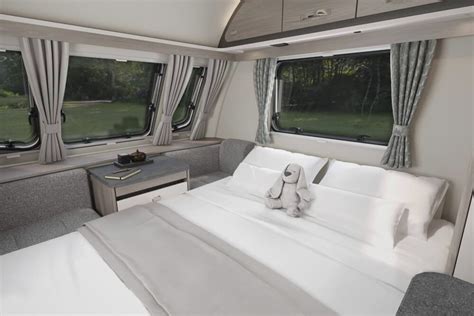 Swift S Sprite Compact Is Perfect For Traveling Couples Has An Award