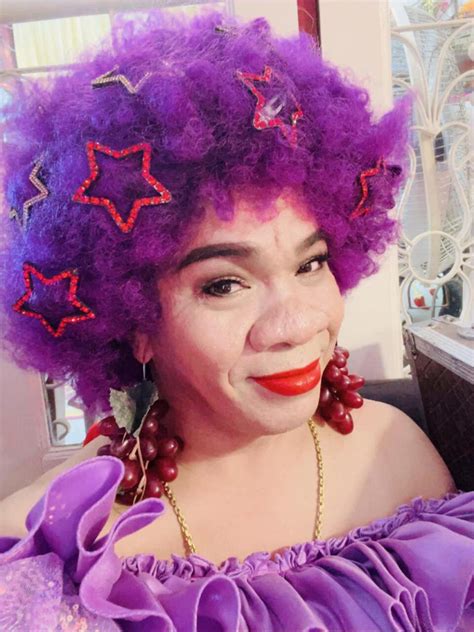 ‘อรชร เชิญยิ้ม ยิ้มรับทั้งน้ำตา แพทย์ตรวจเจอก้อนเนื้อในสมอง หลังมีอาการวูบ