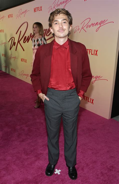 Austin Abrams Net Worth In 2023 Wiki Age Weight And Height