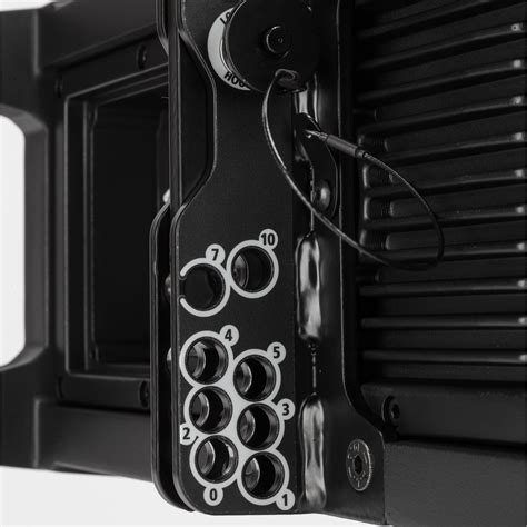 hdl 6 a modulo line array attivo a due vie