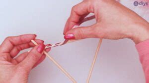 DIY Triangle Dreamcatcher