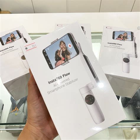 Insta Flow Smartphone Gimbal Stabilizer Mobile Phones Gadgets Other Gadgets On Carousell