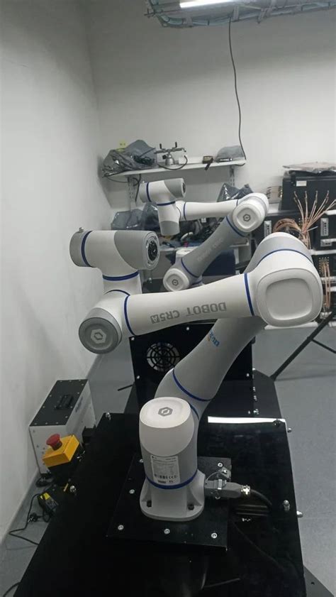 Integration Of Autonomous Mobile Robots Amr With Collaborative Robots Cobot At ₹ 1200000