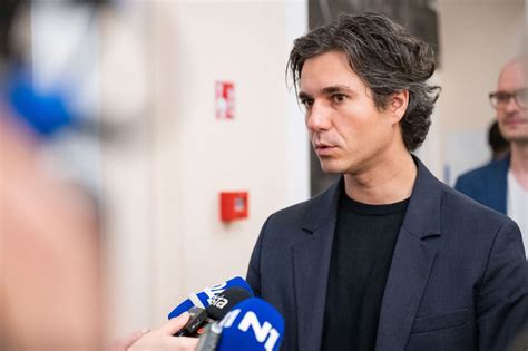 Je Luka Mesec Imel Dovoljenje Za Javno Objavo Obrazov Otrok Demokracija