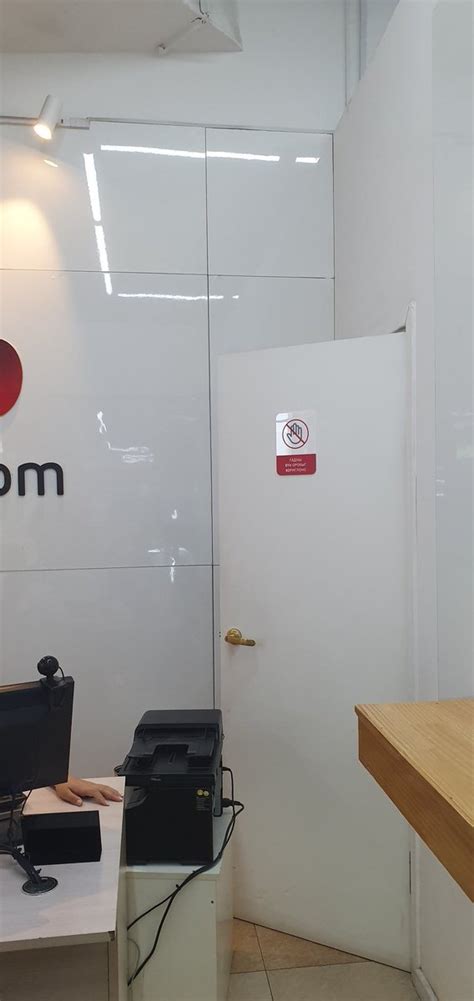 Чепуха🇲🇳🇲🇲🇹🇭 On Twitter Прада зүүчихсэн хүүхэн шууд оочер дайраад😢😢яараад ч гэх шиг