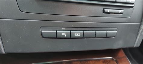 Задняя солнцезащитная электрическая штора. Опция s415a — BMW 3 series ...