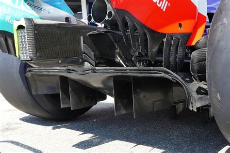 Scuderia Ferrari Sf71h Page 89