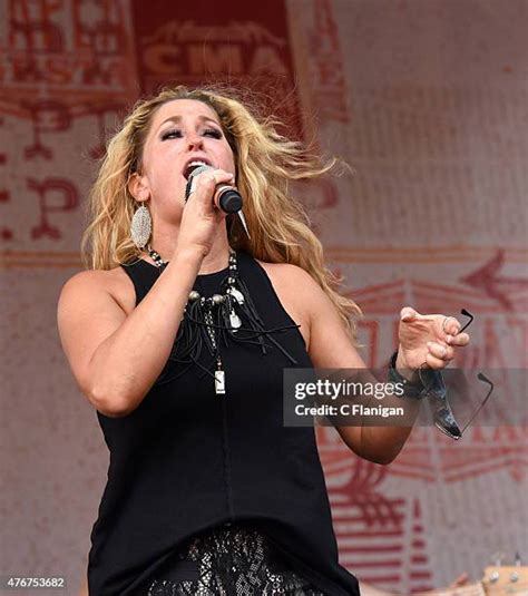 Heidi Newfield Photos And Premium High Res Pictures Getty Images