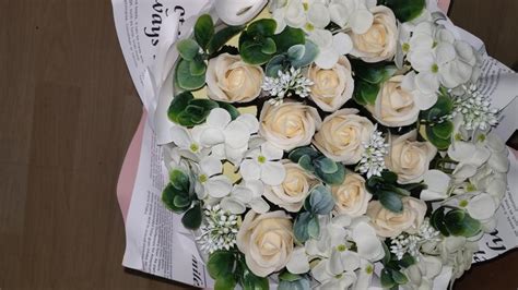 Букет із мильних троянд — ціна 500 грн у каталозі Подарунки Купити