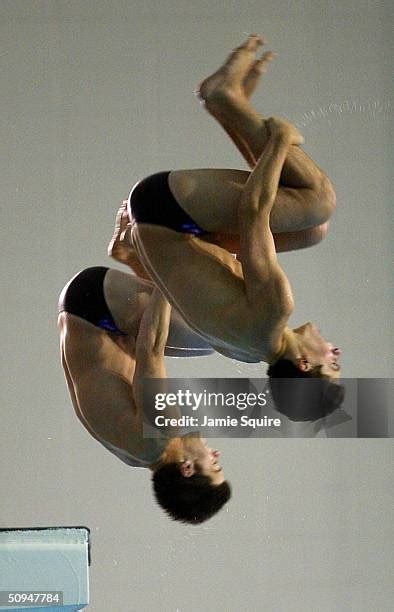 Diving Tuck Olympic Photos And Premium High Res Pictures Getty Images