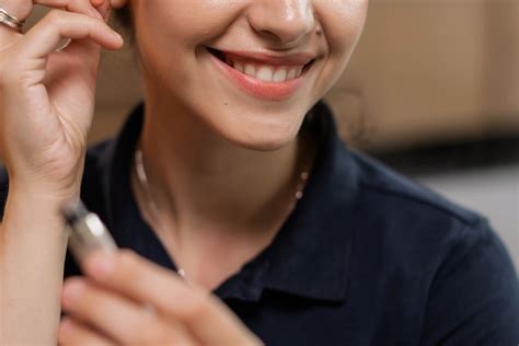 Помада мило віск як підібрати ідеальний засіб для фарбування і догляду за бровами