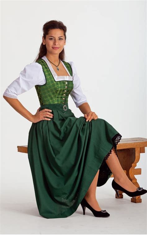 Pin Von Mylena Lopes Auf Tracht Dirndl Dirndl Trachten Chiemseer Dirndl