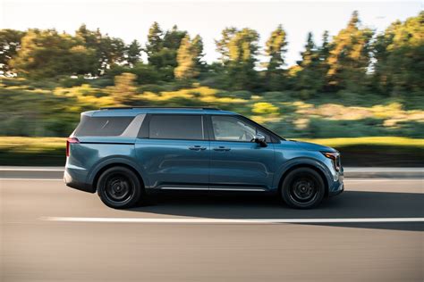 2025 Kia Carnival Review Pricing And Specs
