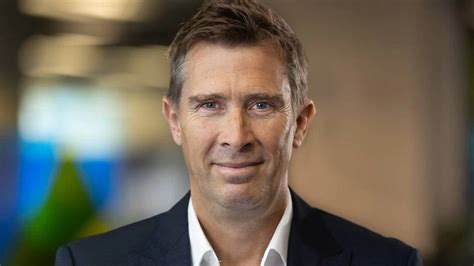 Autofile News Insurance Boss Resigns