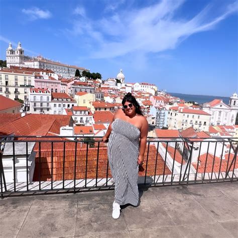 Laura Albert Fora Travel