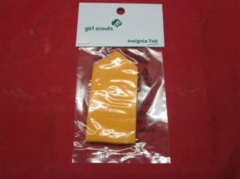 Daisy Girl Scouts Insignia Tab New