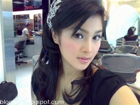 Foto Sexy Artis Model Indonesia Davina Veronica Sexy Cute Indonesian Actress