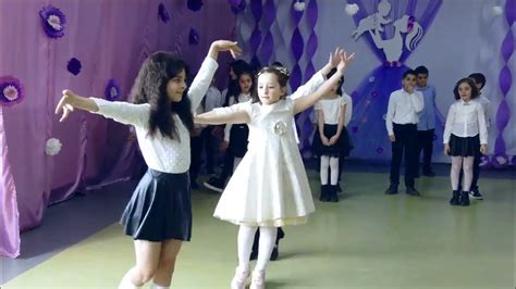 დედის დღისადმი მიძღვნილ ღონისძიება მშობლებისა და შვილების ცეკვა Youtube