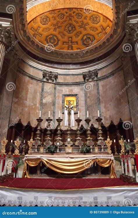 Altar Of The Pantheon Details And The Interior Of The Ancient R