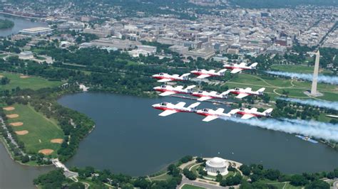 Snowbirds Fly Over Washington Usa