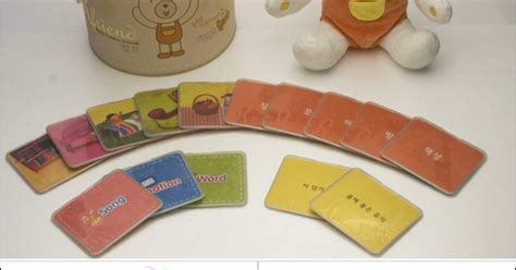 Kth 말하는 학습 인형 알프 출시