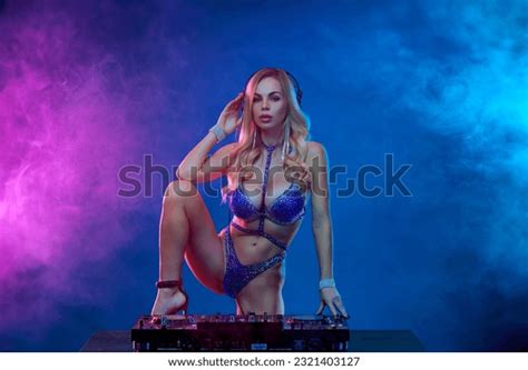 Dj Backside Royalty Free Images Stock Photos Pictures Shutterstock