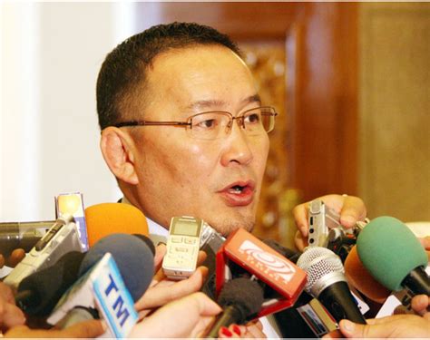 Х Баттулга Хөрөнгө оруулагч нэрээр бусад улс орны иргэд орж ирээд МУ ын газар нутаг дээр газар