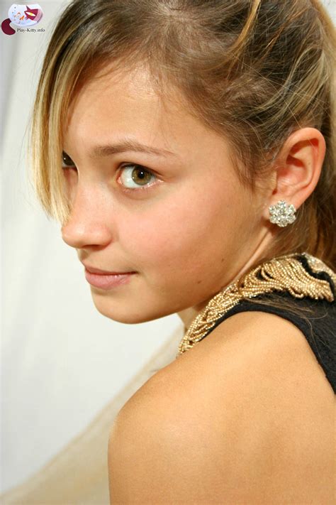 Play Kitty Set 142 I 微图坊