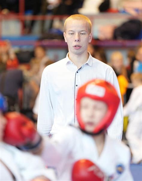 Кубок України серед дорослих Всеукраїнські змагання серед дітей