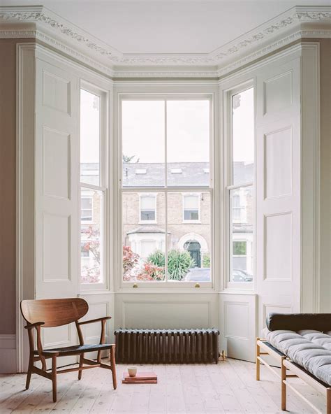 Bindloss Dawes Resurrects Lordship House With Cruciform Structure