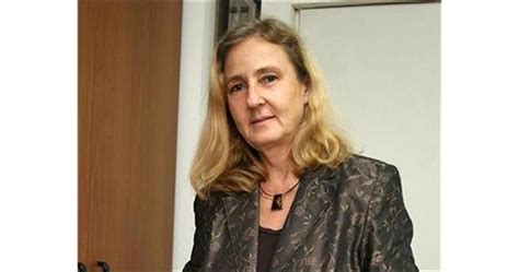 Мира Кожухарова Естествено разпространение на вируса Ебола в Европа никога не е съществувал