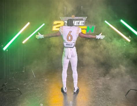no 1 olb nathaniel owusu boateng gets first look at notre dame