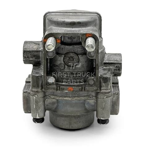 By Bendix® New Spring Brake Valve Sr 7 P N 5012045