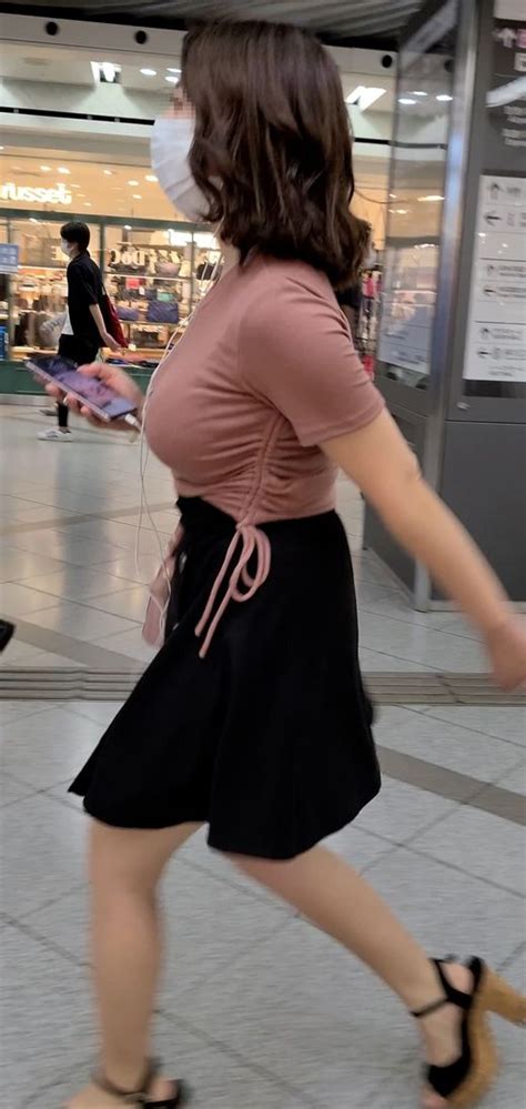 豪乳メロンプレミアムな生乳感炸裂の豪揺れギャル
