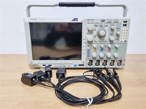 Tektronix Mdo4104c 1ghz 4ch Mixed Domain Oscilloscope With Tpp1000 Probes