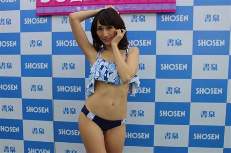 書泉 アイドル情報 On Twitter イベントレポートを更新しました！juliaさん、ありがとうございました！！ Julia写真集『神