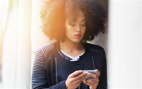 Doomscrolling Is Literally Bad For Your Health Here Are 4 Tips To Help You Stop Stuff South