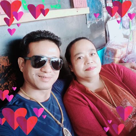 မောင်မောင်ကြီး ကြယ်စင်ဖြူ ကိတ်မူန့်၊ငရုတ်သီးမူန့် လုပ်ငန်း