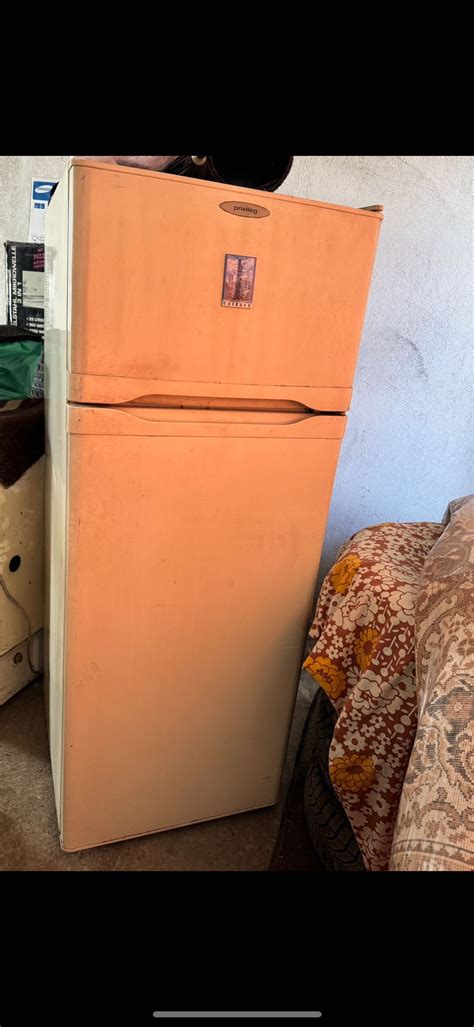 Хладилник с фризер работещ гр София Студентски град • Olx Bg