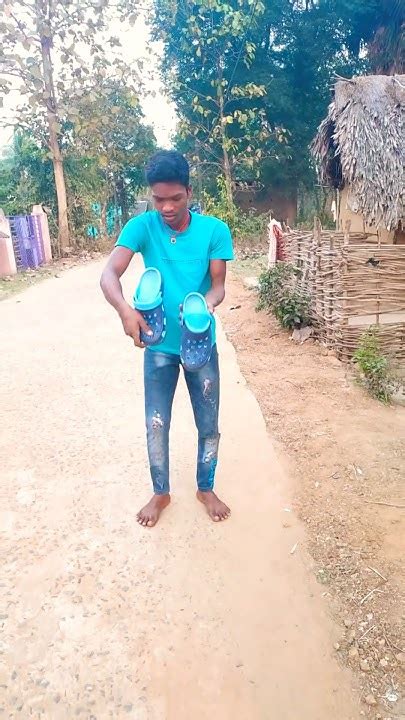 ଷ୍ଟାଇଲିସ୍ କୁକୁଡା 🤣 shorts viralvideo shortsyoutubeindia