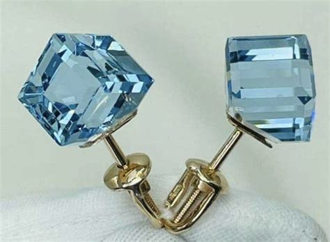 Сережки пусети с голубым топазом 8 200 грн Серьги Киев на Olx