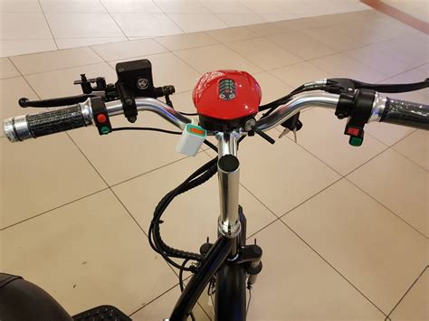 Електрическа триколка за възрастни с кресло Bl 750 електрически