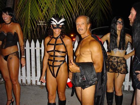 Ff 2009 November 2009 Voyeur Web