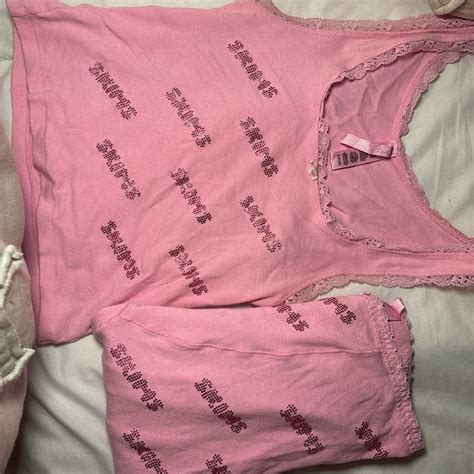 Skims Set 🩷 Top size Small Bottoms size Small - Depop