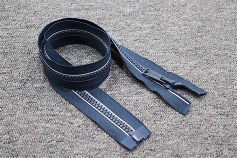 Plastic Zippers Ziphoo