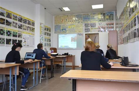 授業中にオナニーしたことのある体験談からおすすめのやり方まで徹底解説｜cheeek チーク